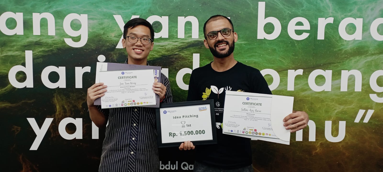 Mahasiswa Program Magister mendapat juara pertama pada The 2022 Summer ...